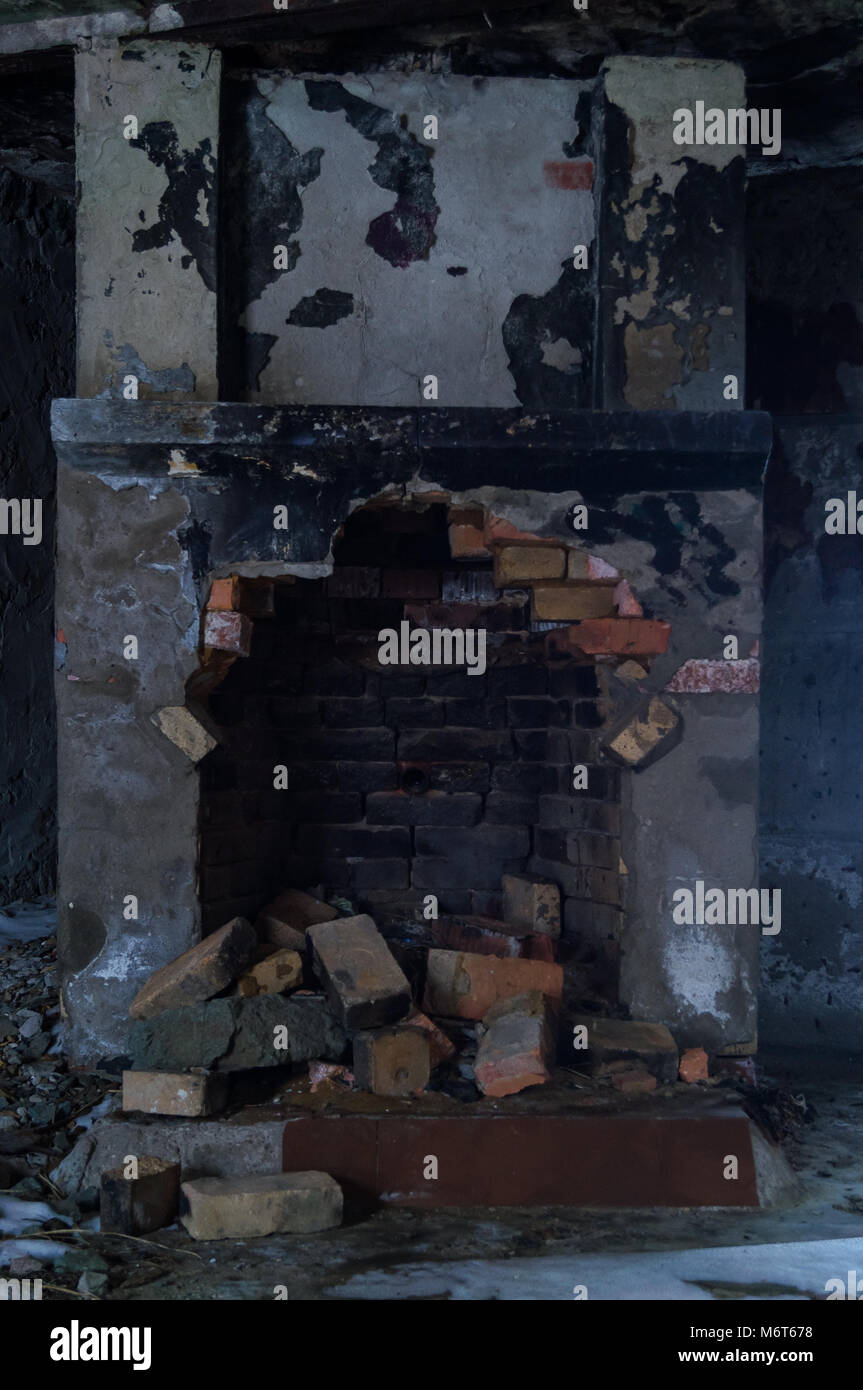 Old ruined fireplace in an abandoned house Stock Photo - Alamy