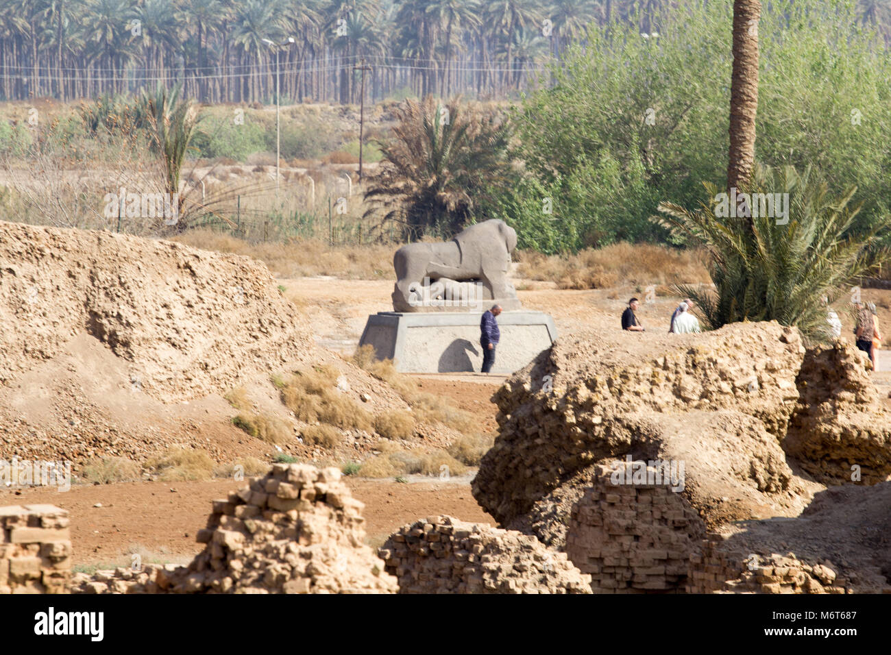 Picture of statue of the lion of Babylon in the ancient city of Babylon ...