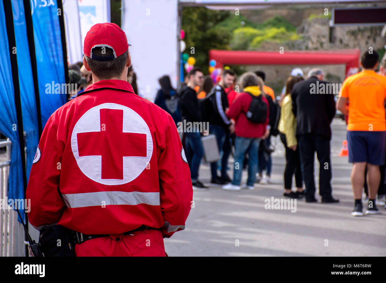 Red Cross Volunteers High Resolution Stock Photography and Images - Alamy