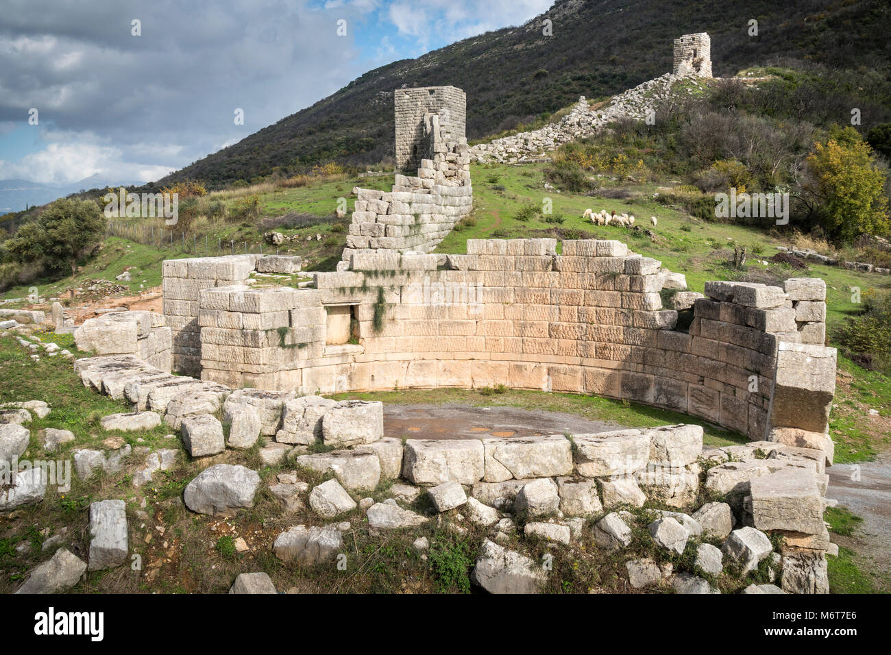 The Arcadia gate and massive stone walls at ancient Messene (Ithomi ...