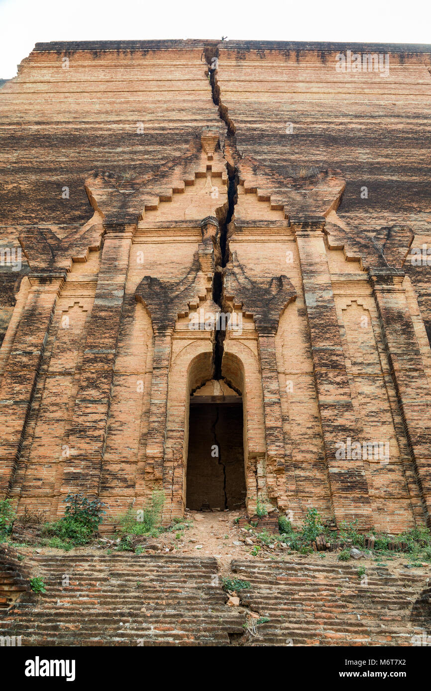 Western side of the ruins of the uncompleted Mingun Pahtodawgyi ...