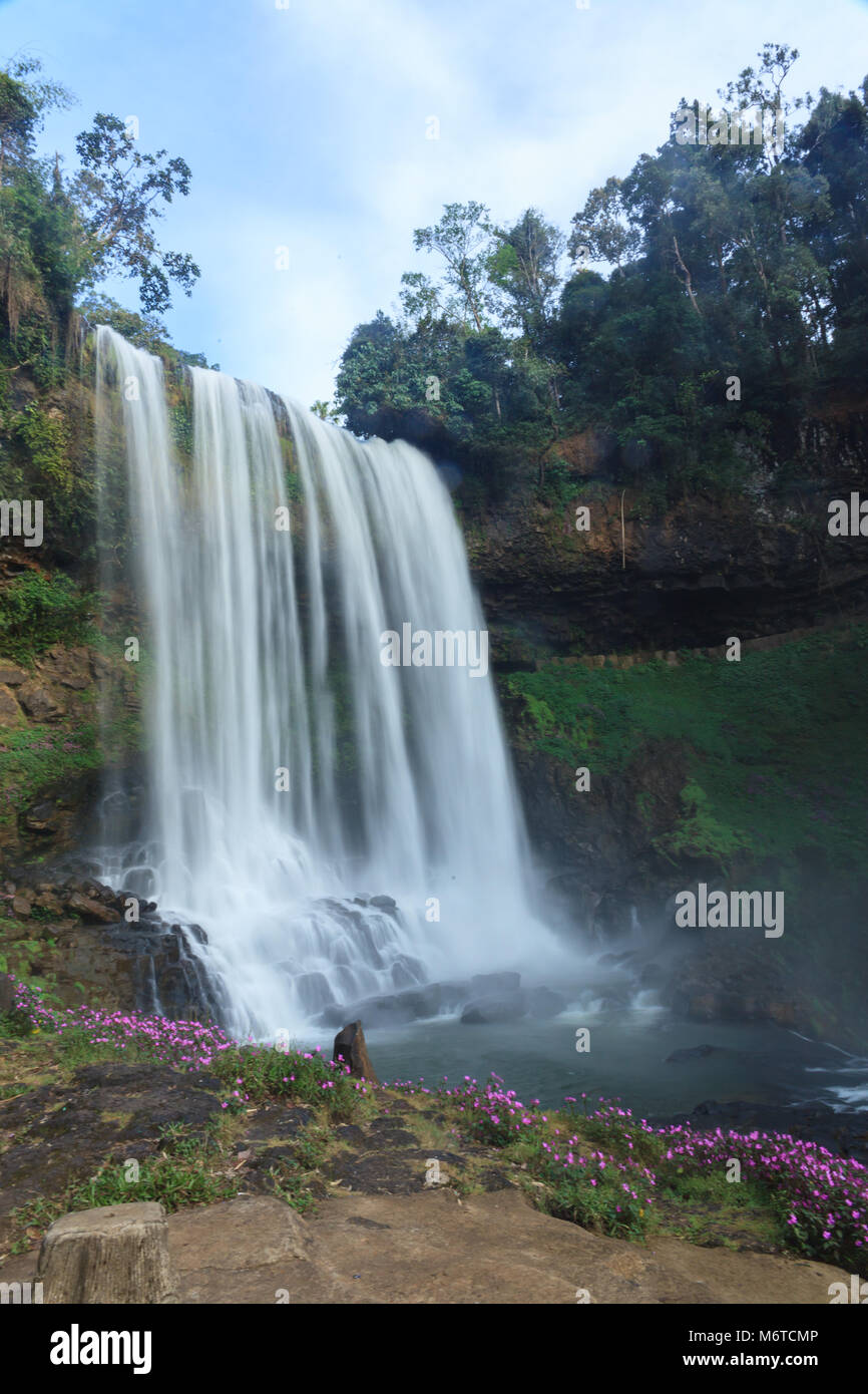 Dambri waterfall - in Lam Dong Vietnam Stock Photo - Alamy