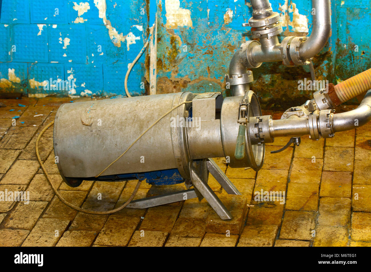 Destroyed water pumps hi-res stock photography and images - Alamy