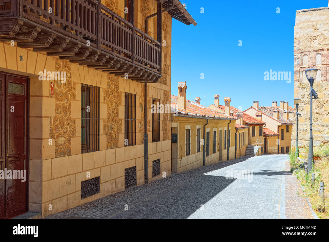 Medieval streets in segovia hi-res stock photography and images - Alamy