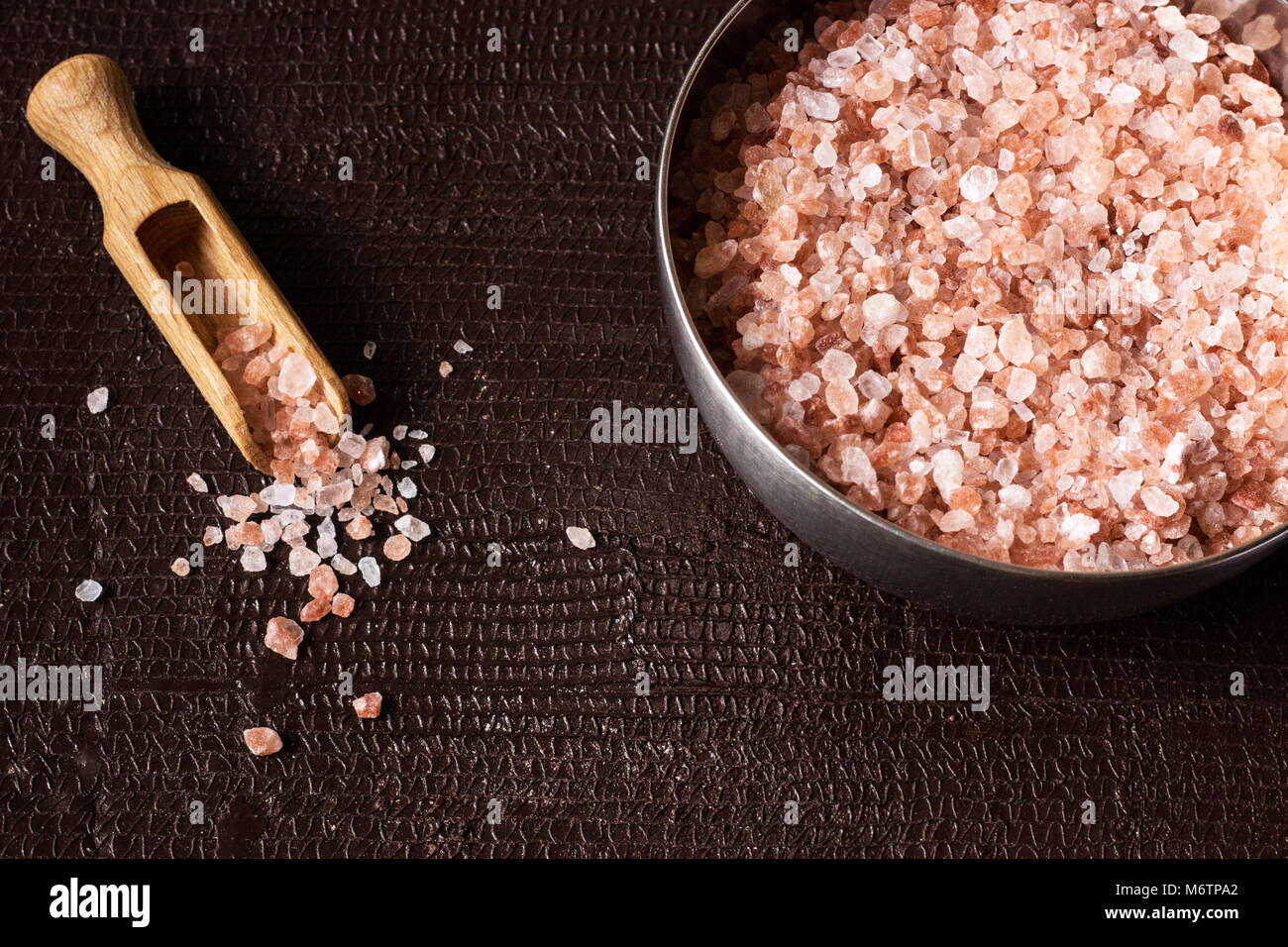 himalayan crystal salt Stock Photo - Alamy