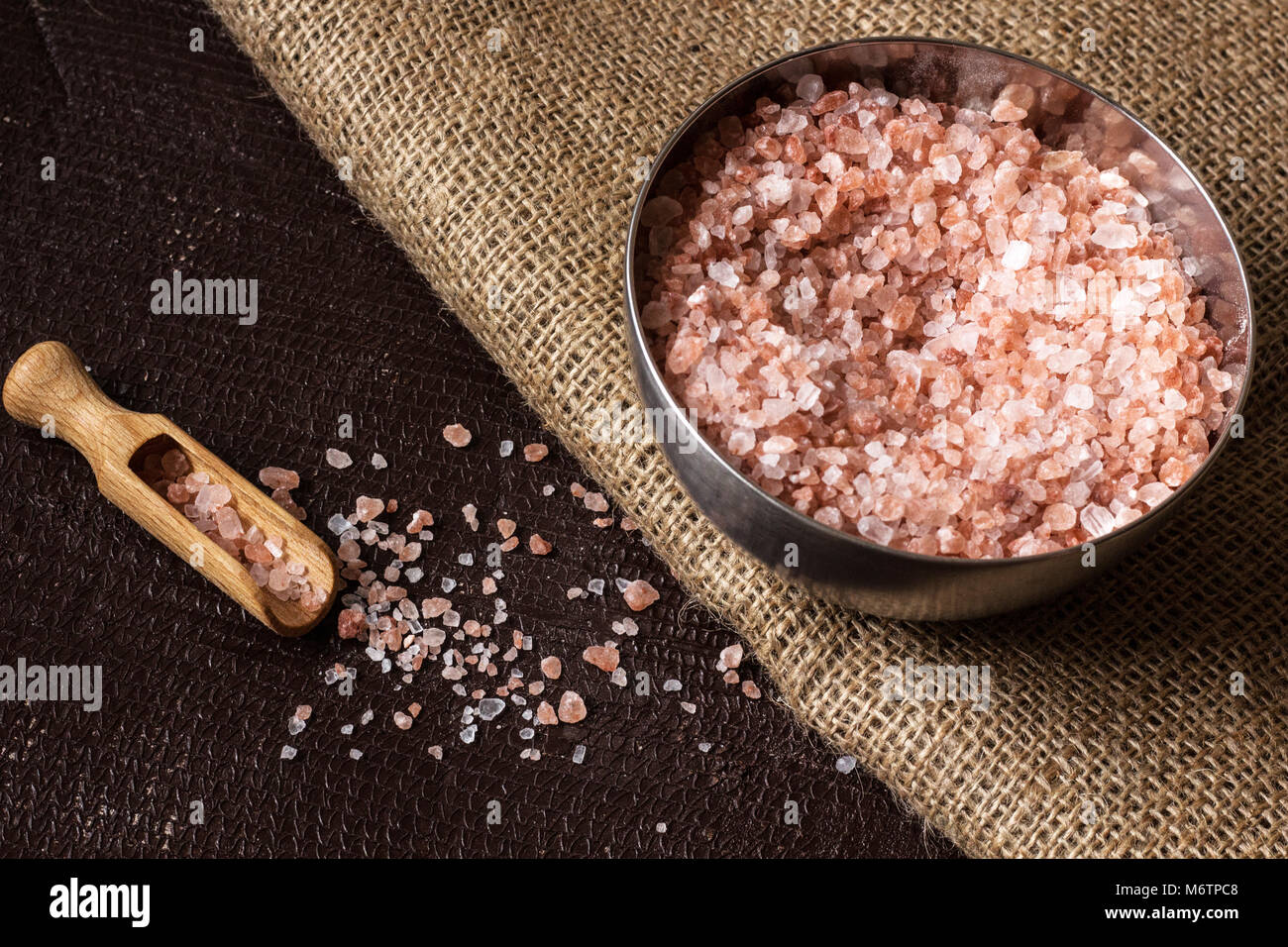 himalayan crystal salt Stock Photo - Alamy