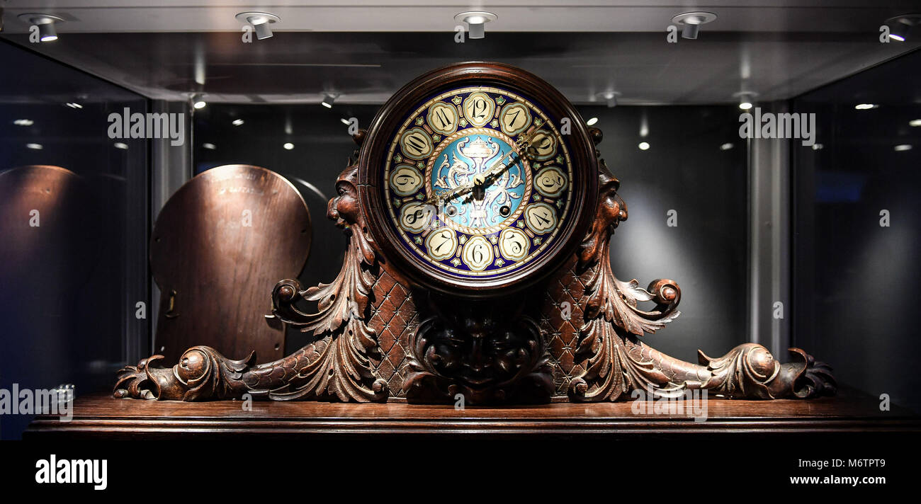 The original clock from the first class public rooms on the Carpathia ...