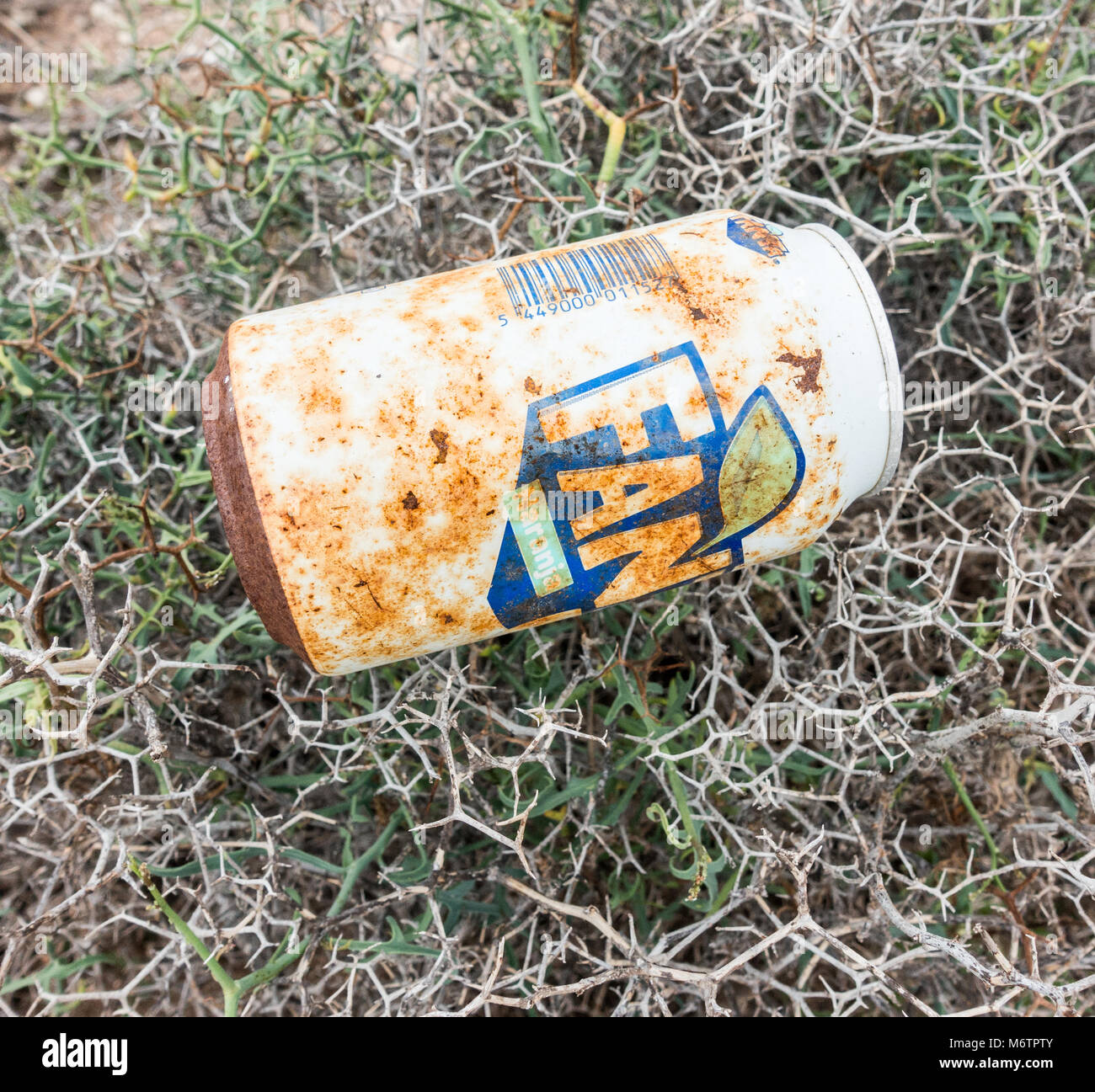 Fanta hi-res stock photography and images - Alamy