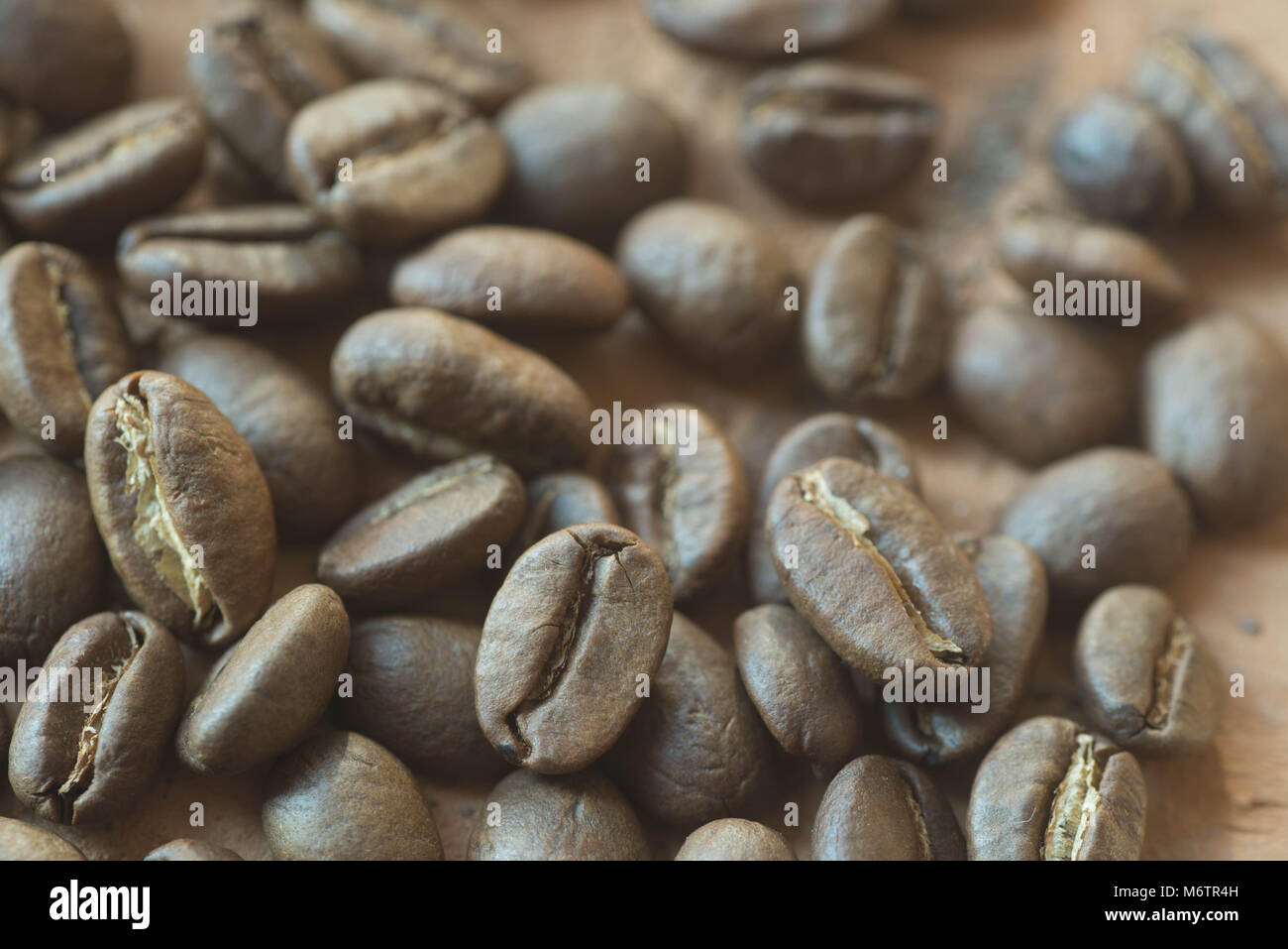 Group of coffee beans hi-res stock photography and images - Alamy