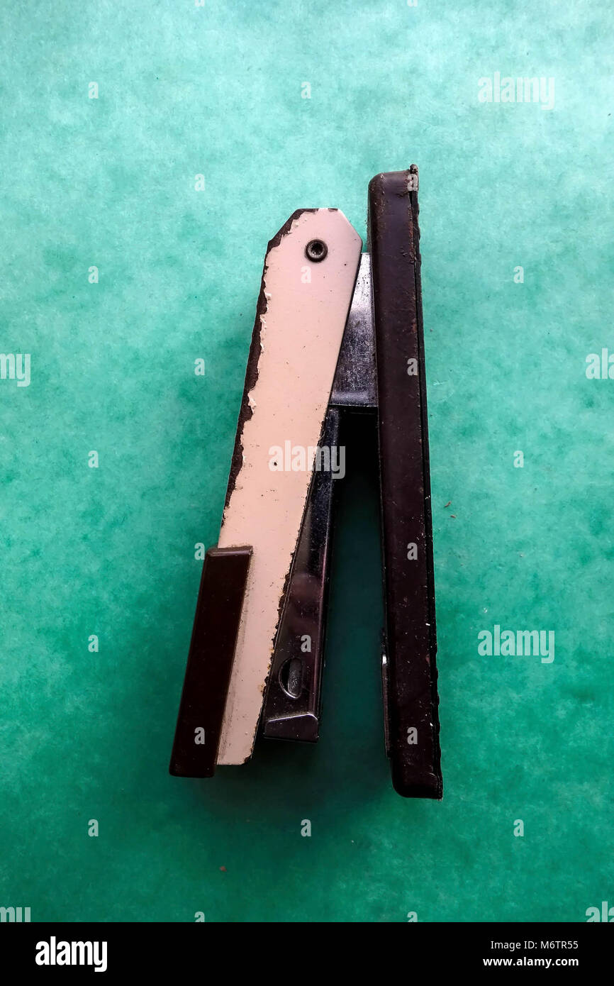 Stapler view hi-res stock photography and images - Alamy