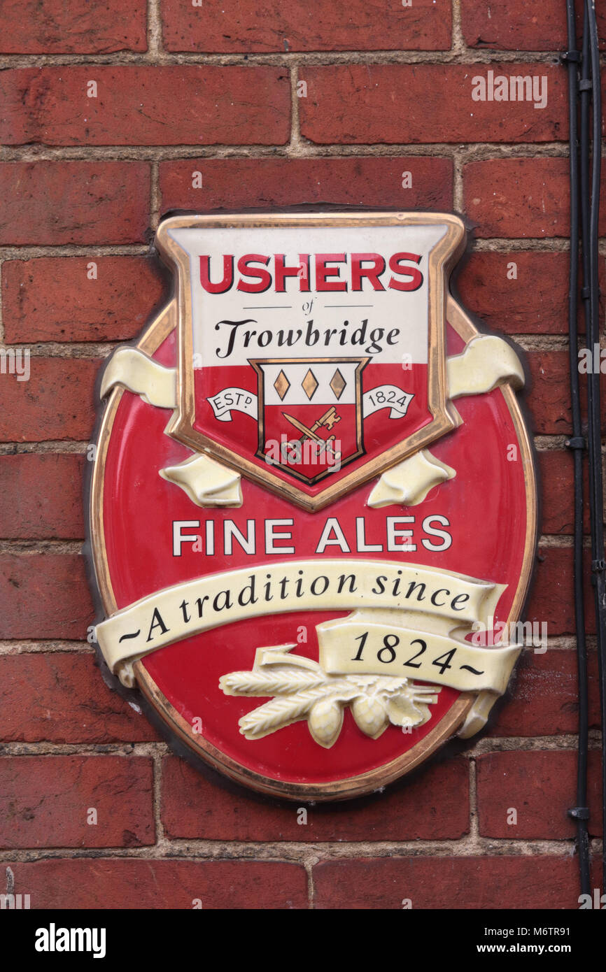 Ushers pub hi-res stock photography and images - Alamy