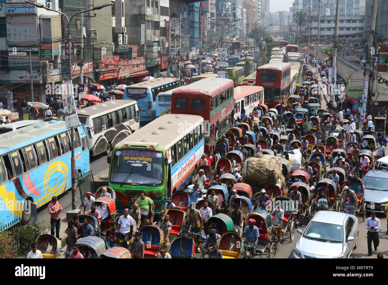 Dhaka traffic jams hi-res stock photography and images - Alamy