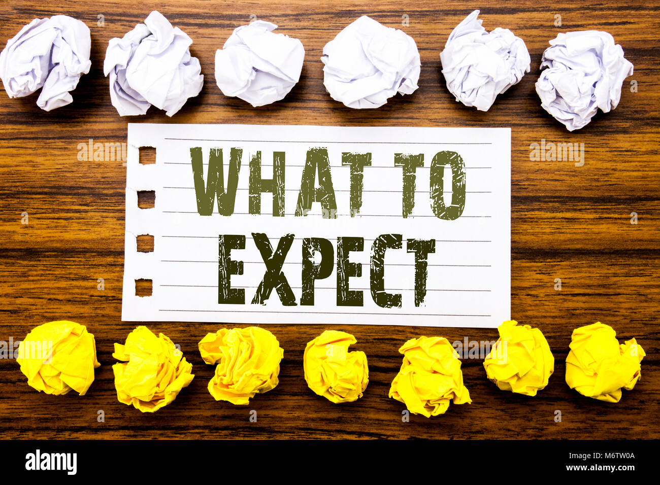 Handwritten text showing What To Expect. Business concept for Achieve ...