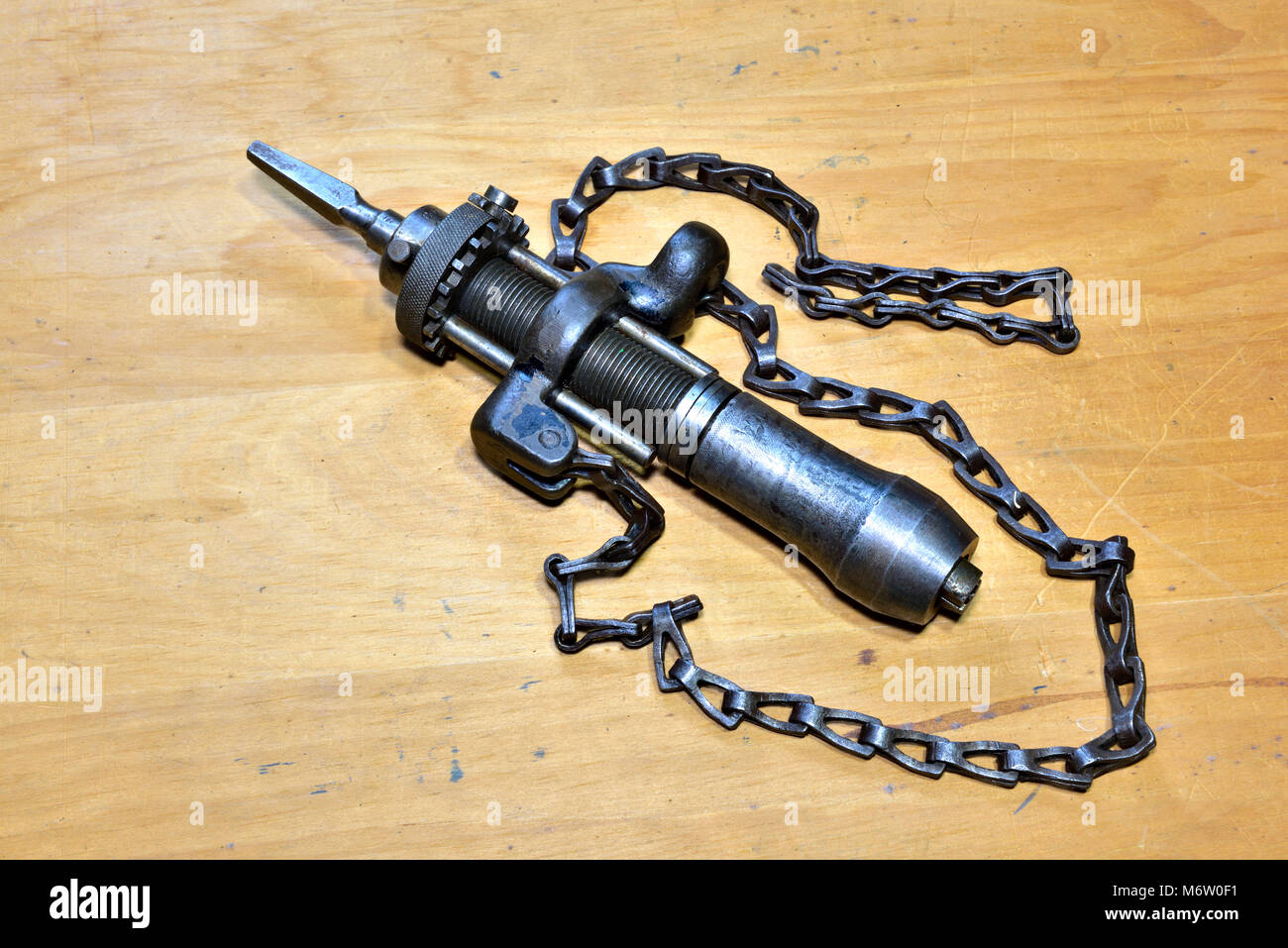 Chain drive hi-res stock photography and images - Alamy