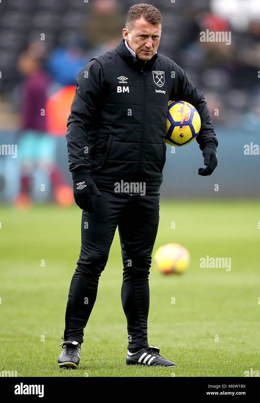 Billy mckinlay hi-res stock photography and images - Alamy