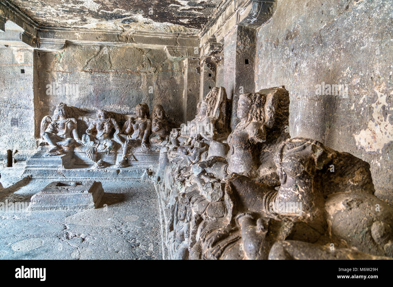 The Kailasa temple, cave 16 in Ellora complex. UNESCO world heritage ...