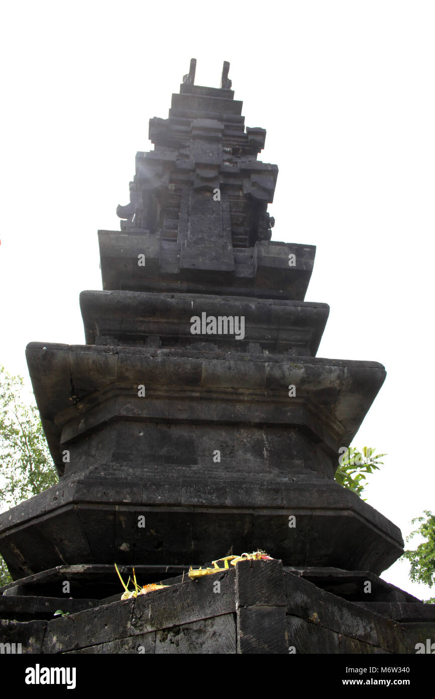 Pura melanting temple hi-res stock photography and images - Alamy