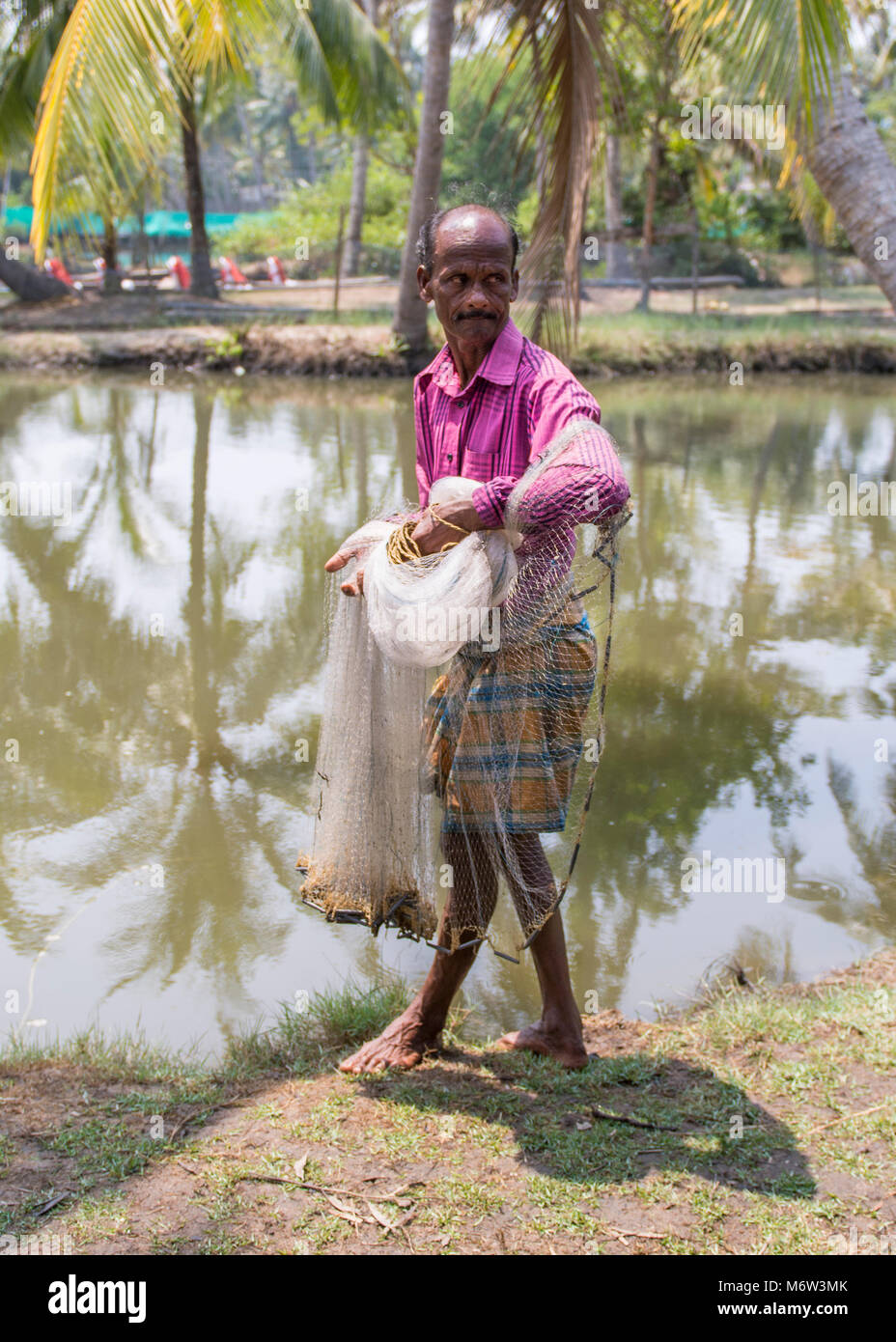 Lungi dress hi-res stock photography and images - Alamy