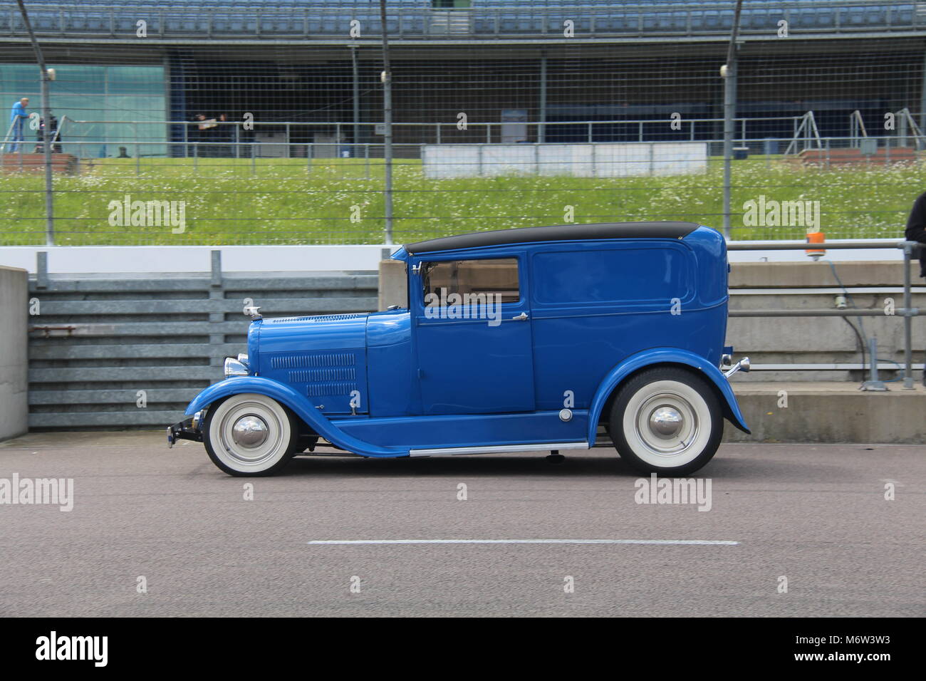 Hot Rods at Rockingham Stock Photo - Alamy