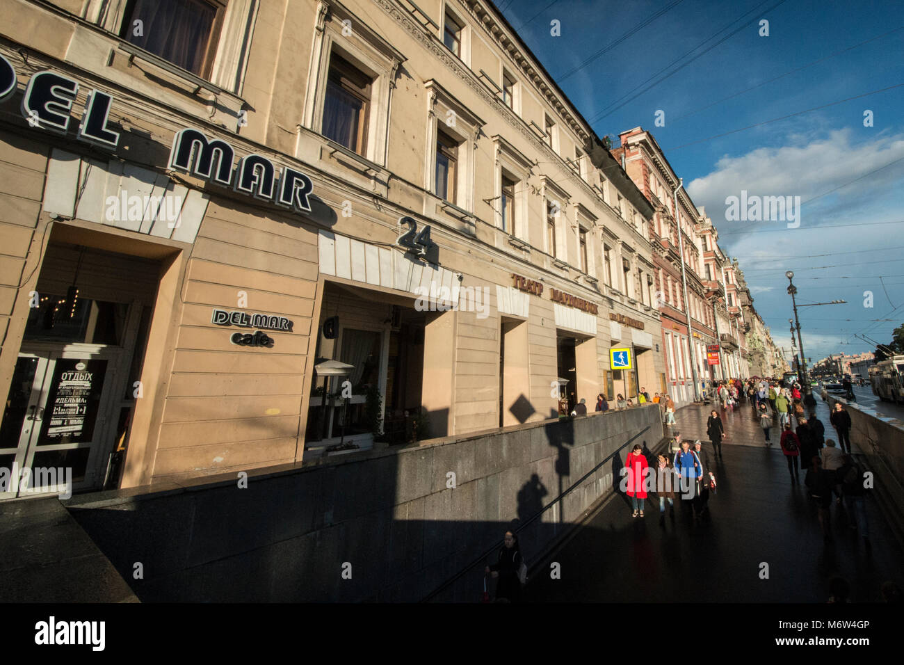 Nevsky Prospect, Saint Petersburg, Russia Stock Photo - Alamy Nevsky Prospect, Saint Petersburg, Russia Stock Photo - Alamy