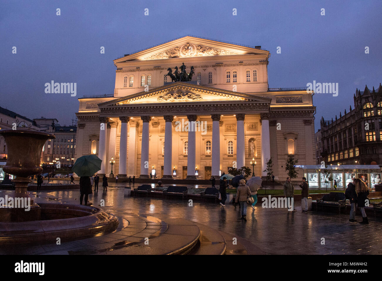 Theatre ballerina bolshoi hi-res stock photography and images - Alamy