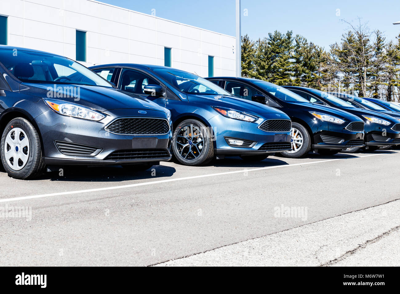 Indianapolis - Circa March 2018: A Local Ford Car and Truck Dealership ...