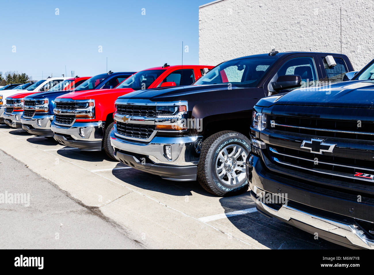 Indianapolis - Circa March 2018: Chevrolet Trucks at a Chevy Dealership ...