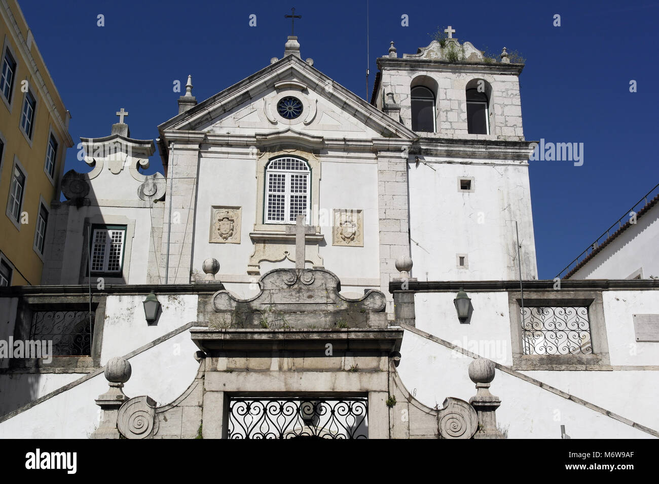 Old building, Lisbon, Portugal Stock Photo - Alamy