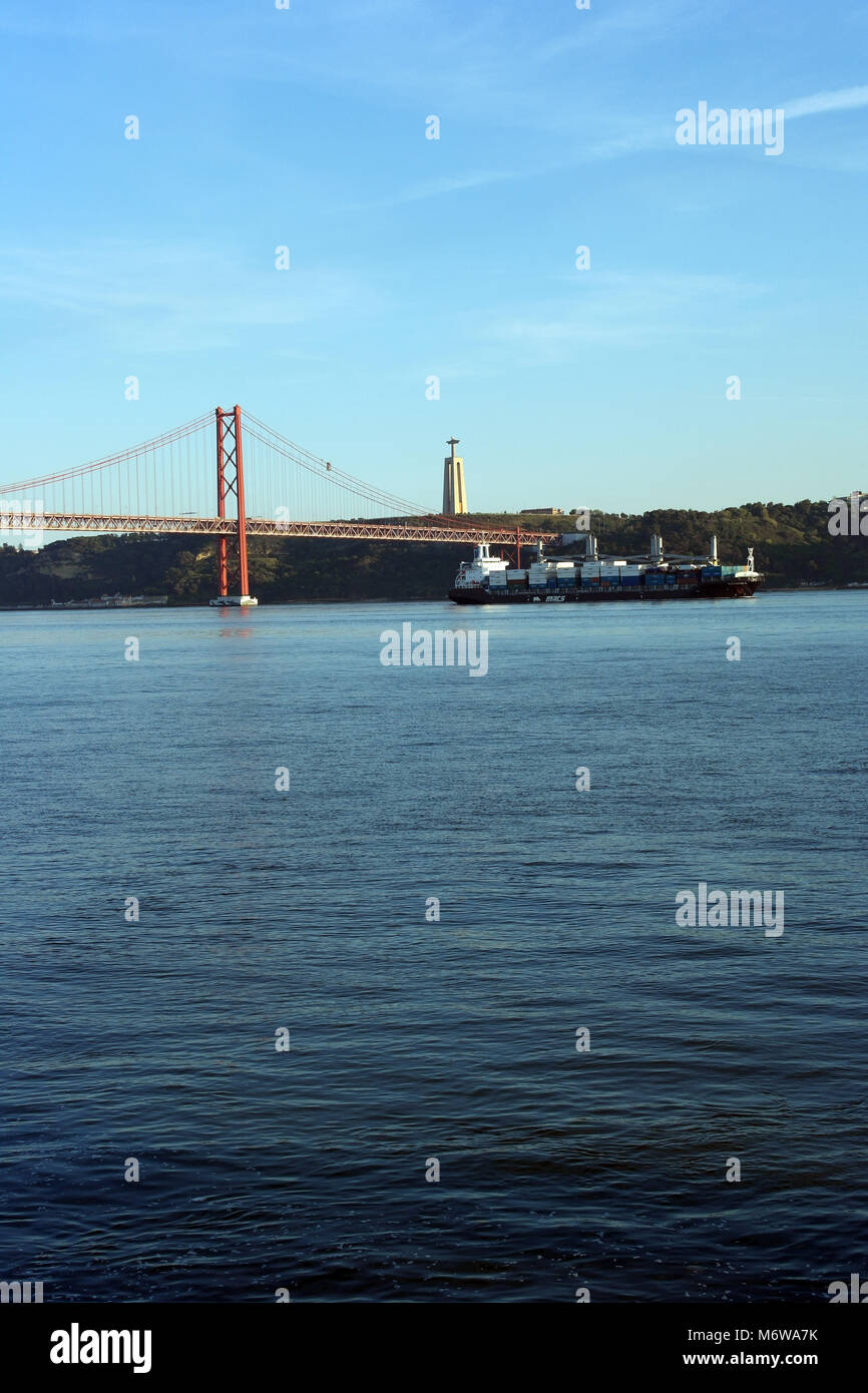 The 25th of April bridge, Lisbon, Portugal Stock Photo - Alamy