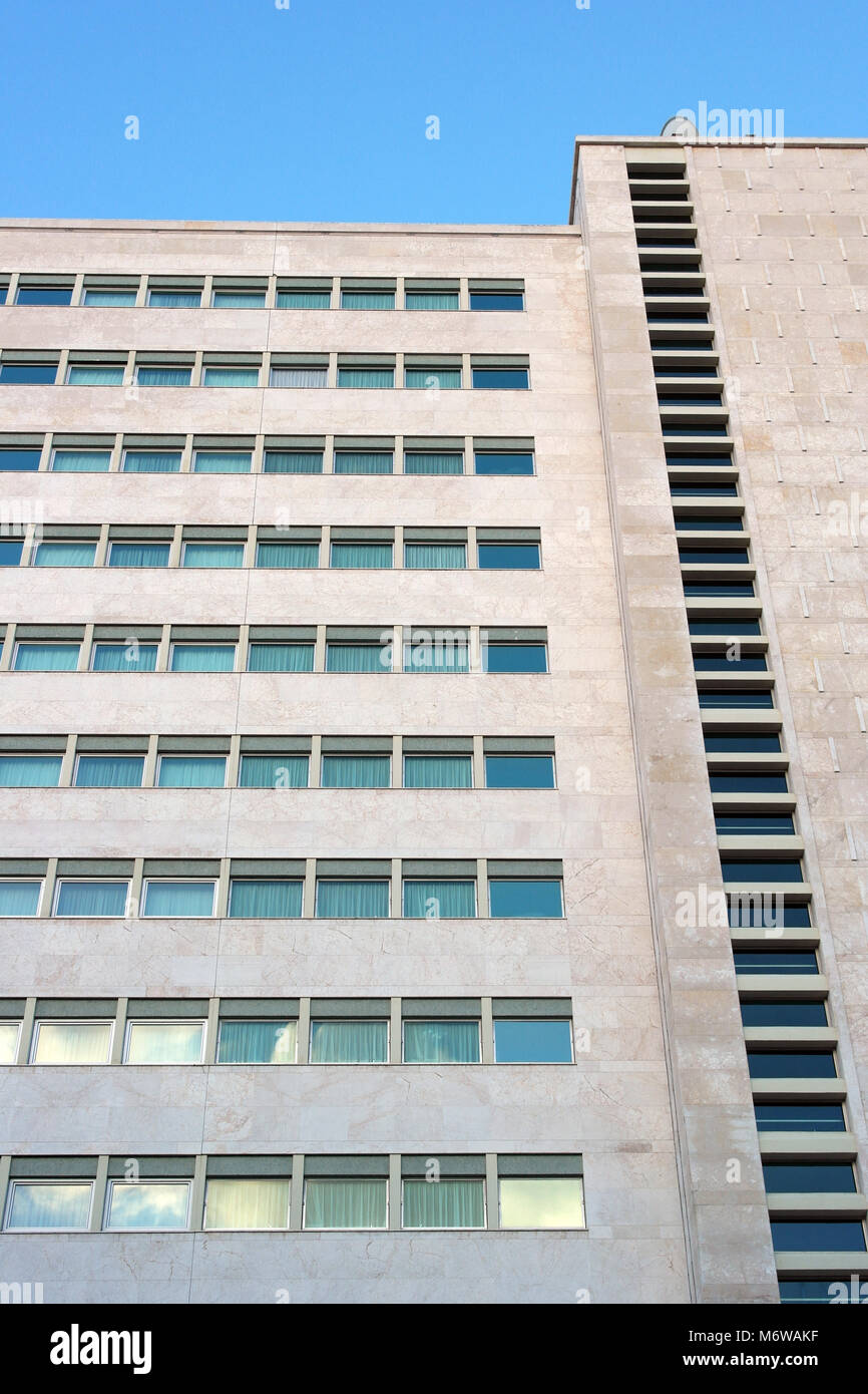 Modern mirrored building Stock Photo - Alamy