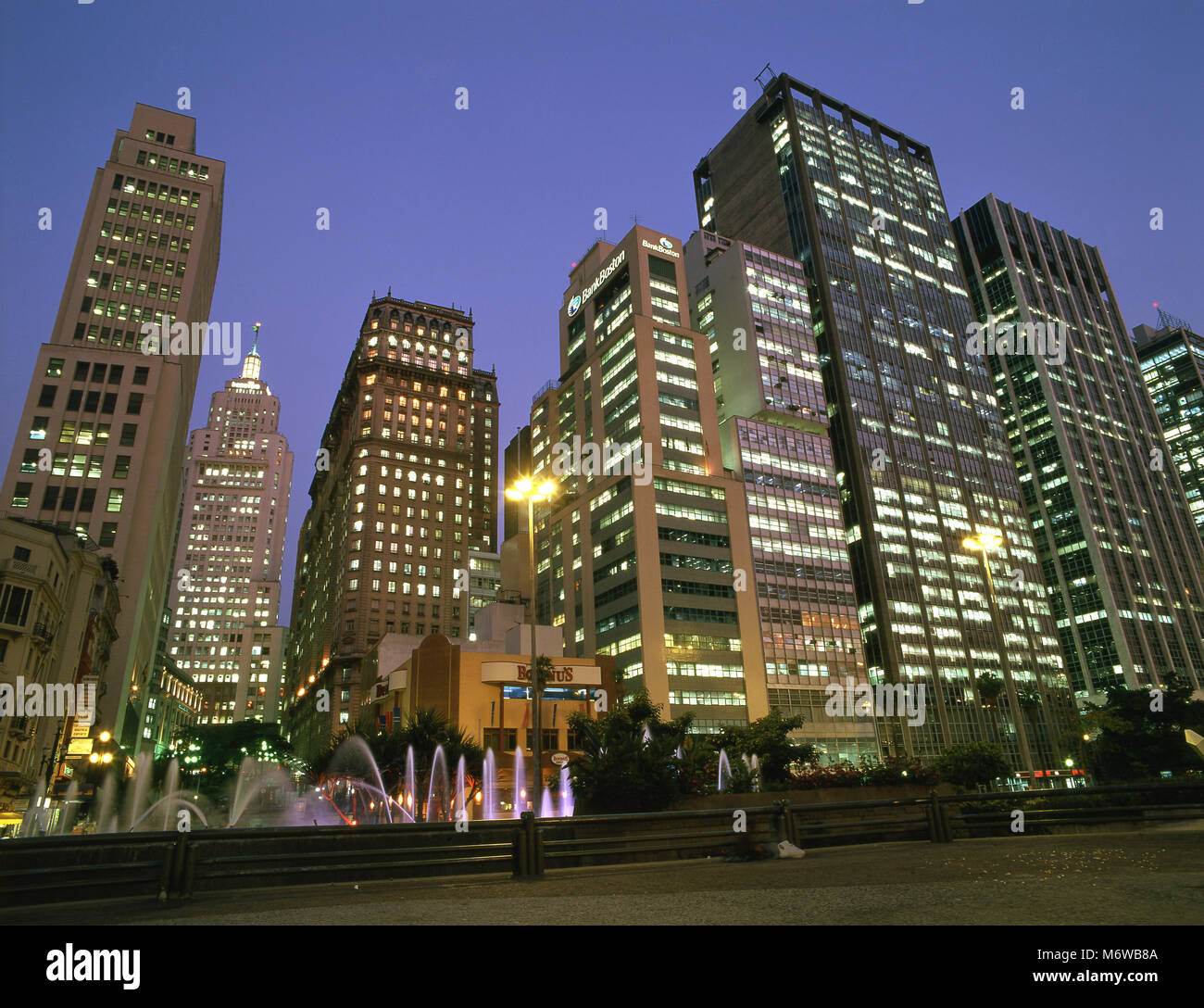 Banco do Brasil, Banespa Bank, Bankboston, Martinelli Building, Vale do ...