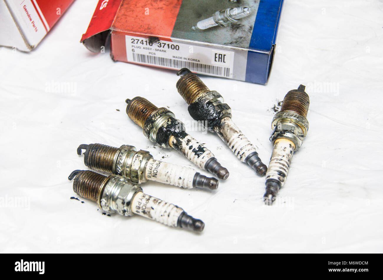 KIA Genuine spare parts Stock Photo - Alamy