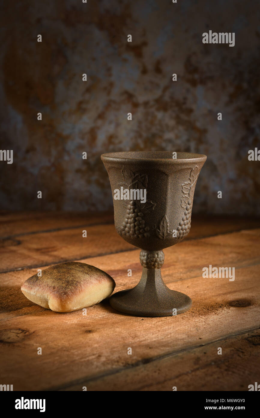 Communion wafer sacrament table hi-res stock photography and images - Alamy