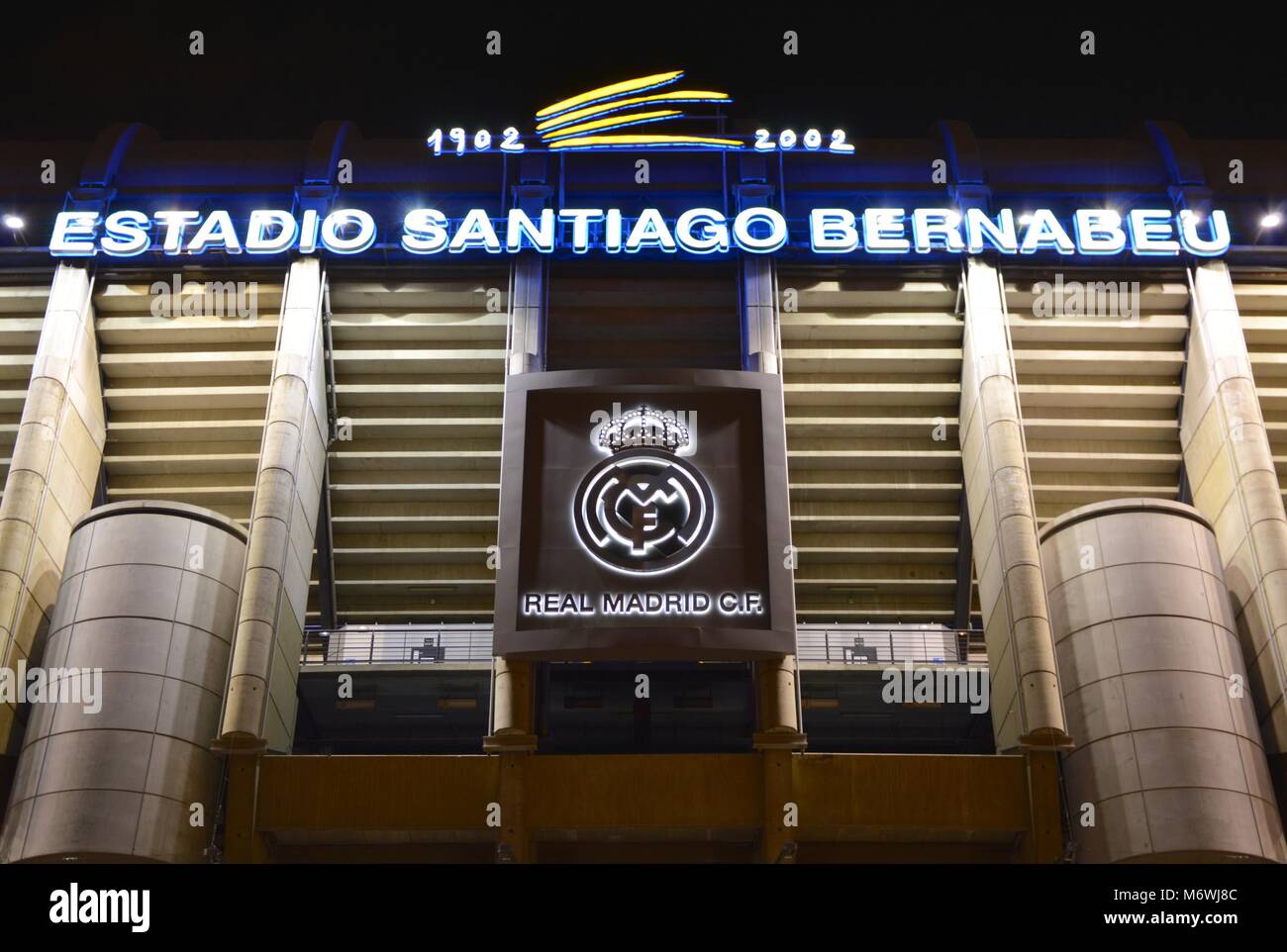 Santiago Bernabeu Stadium Outside Night Late Fee Photos And Premium
