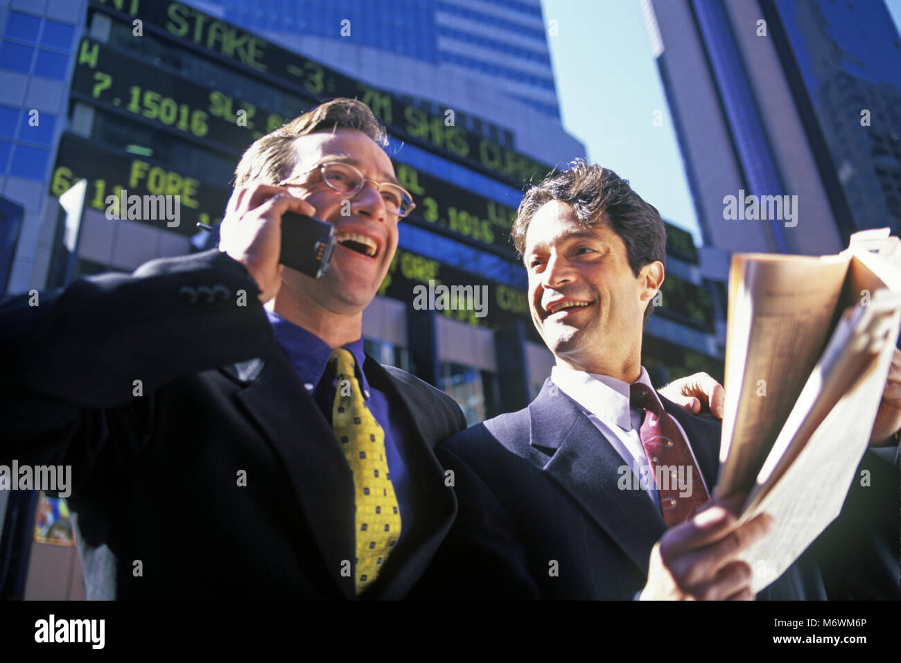 Flip phone 1990s hi-res stock photography and images - Alamy