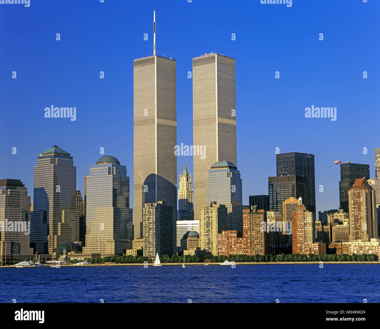 1998 HISTORICAL TWIN TOWERS (©MINORU YAMASAKI 1973) DOWNTOWN SKYLINE ...