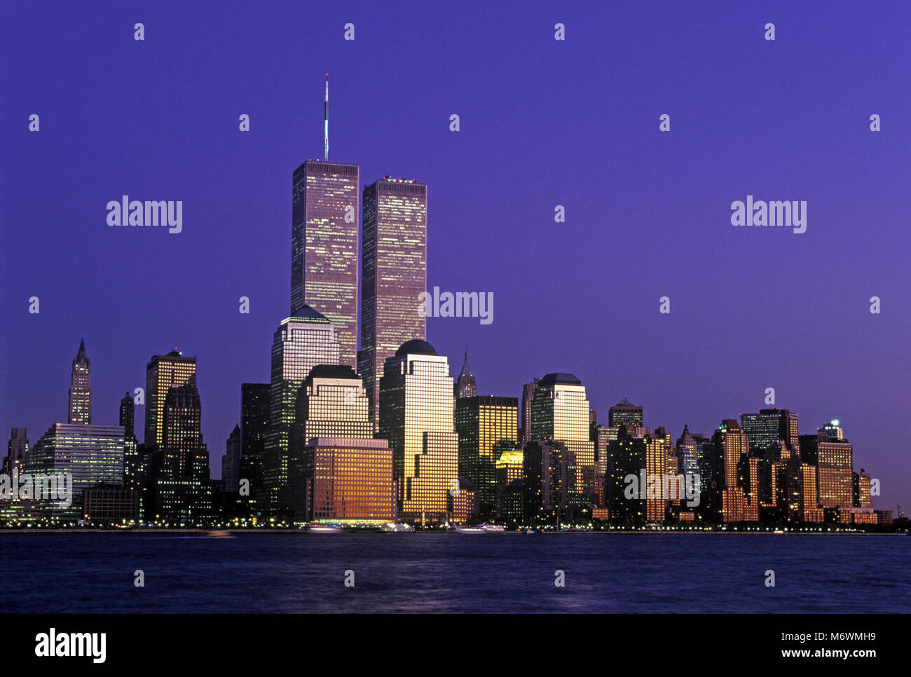 1999 HISTORICAL TWIN TOWERS (©MINORU YAMASAKI 1973) DOWNTOWN SKYLINE ...