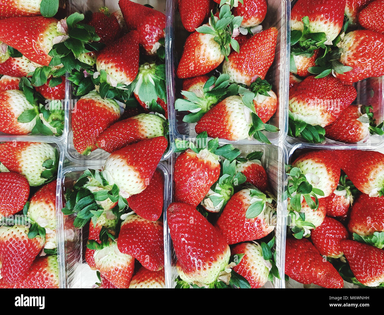 Strawberries in the supermarket hi-res stock photography and images - Alamy