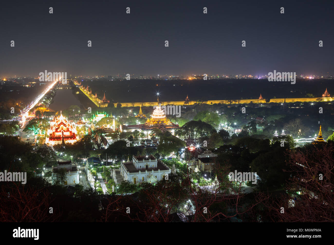 Mandalay palace moat hi-res stock photography and images - Alamy