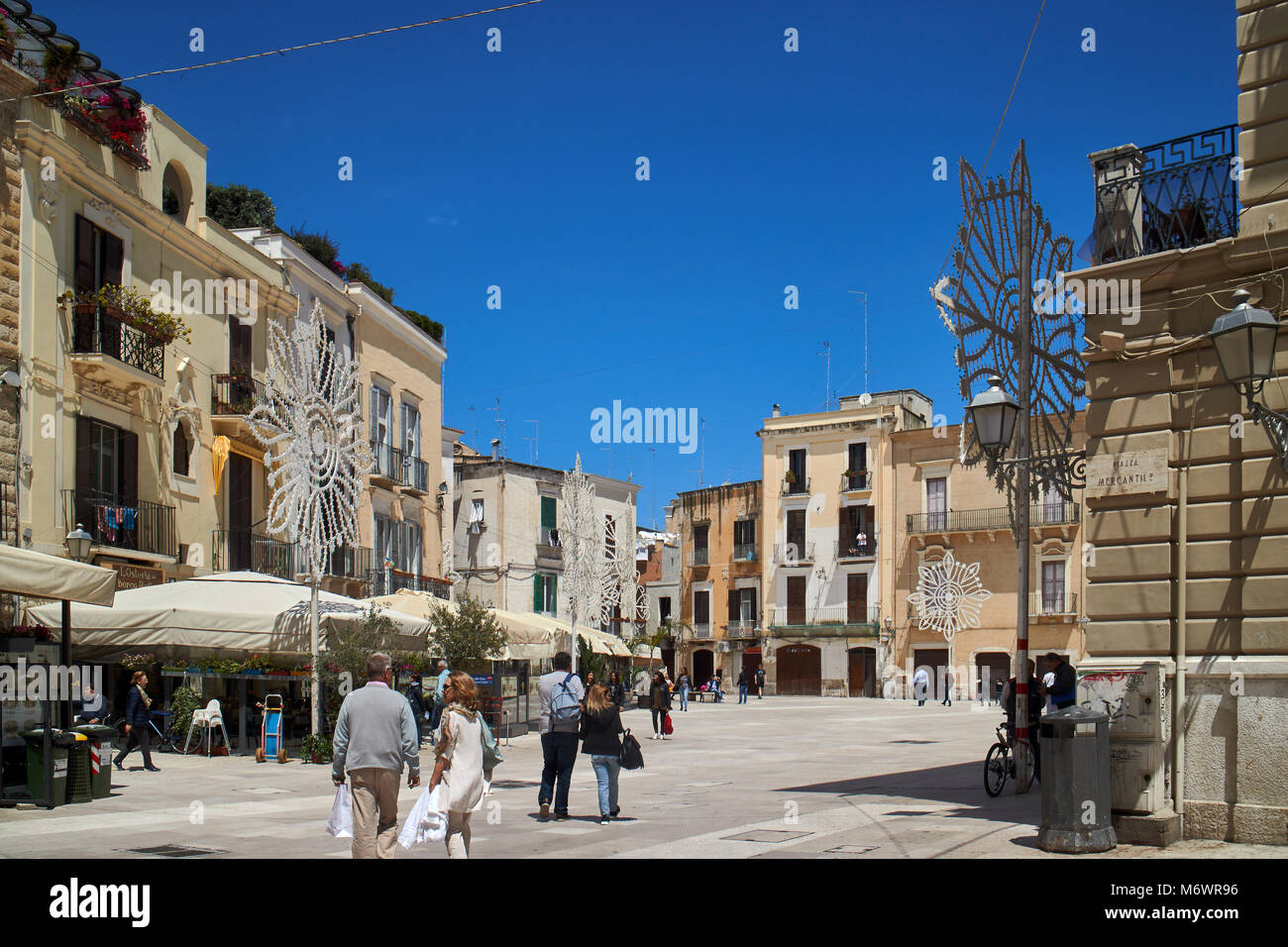 Europe, Italy, Puglia, Bari city, the old town, piazza Mercantile Stock ...