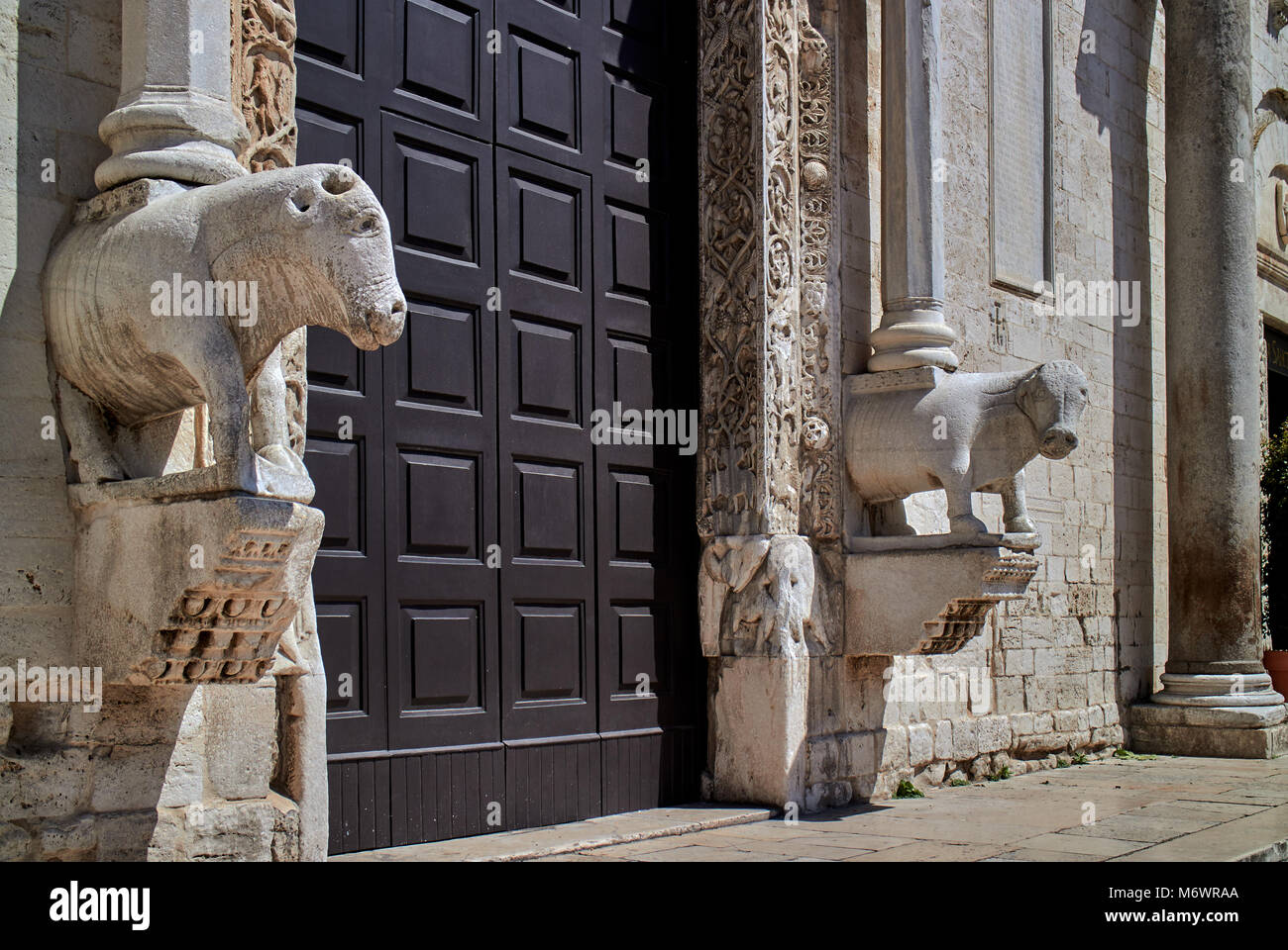 Europe, Italy, Puglia, Bari city,old town, bull portal , Basilica San ...