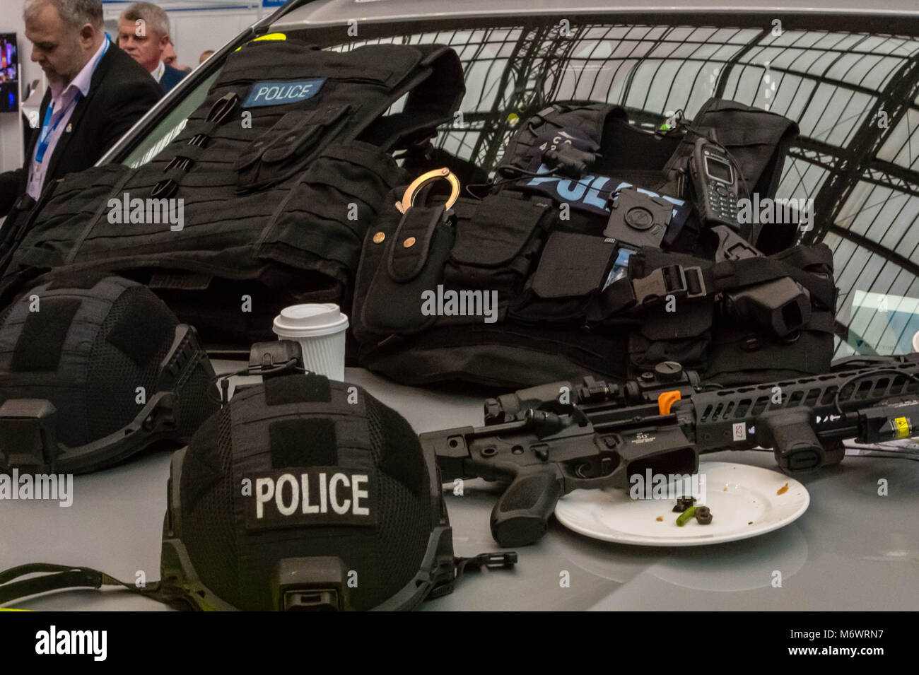 Tactical response team hi-res stock photography and images - Alamy