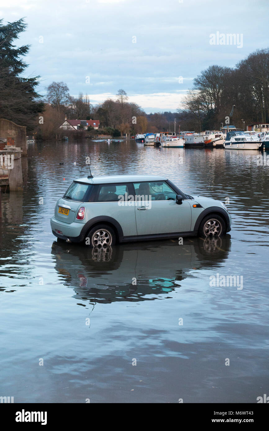 Mini in floods hi-res stock photography and images - Alamy