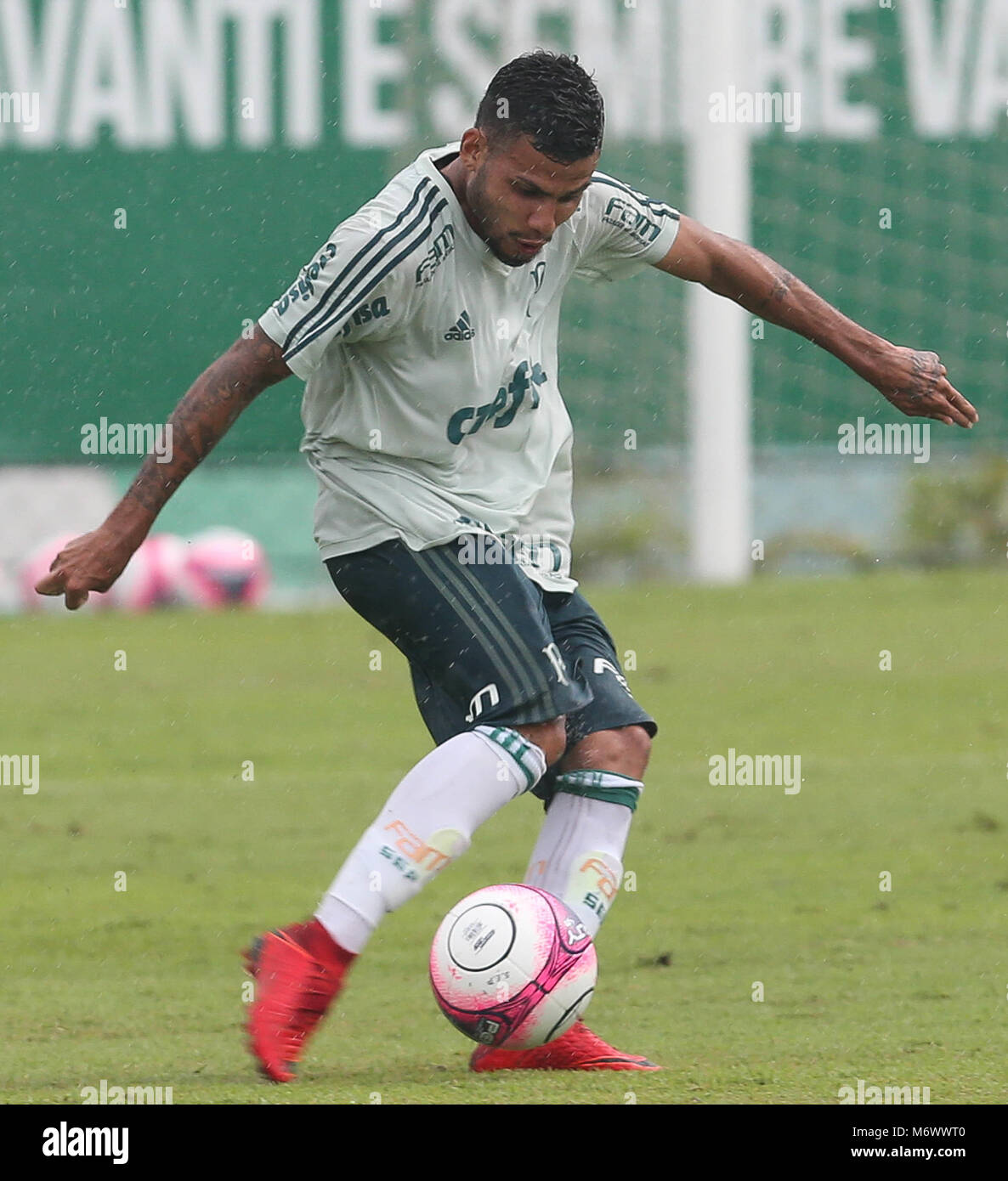 SÃO PAULO, SP - 06.03.2018: TREINO DO PALMEIRAS - The player Caio Cezar ...