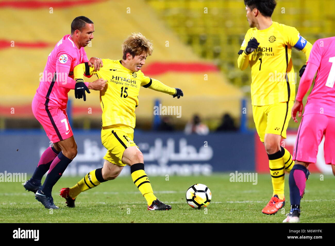 Sankyo Frontier Kashiwa Stadium, Chiba, Japan. 6th Mar, 2018. (L-R ...
