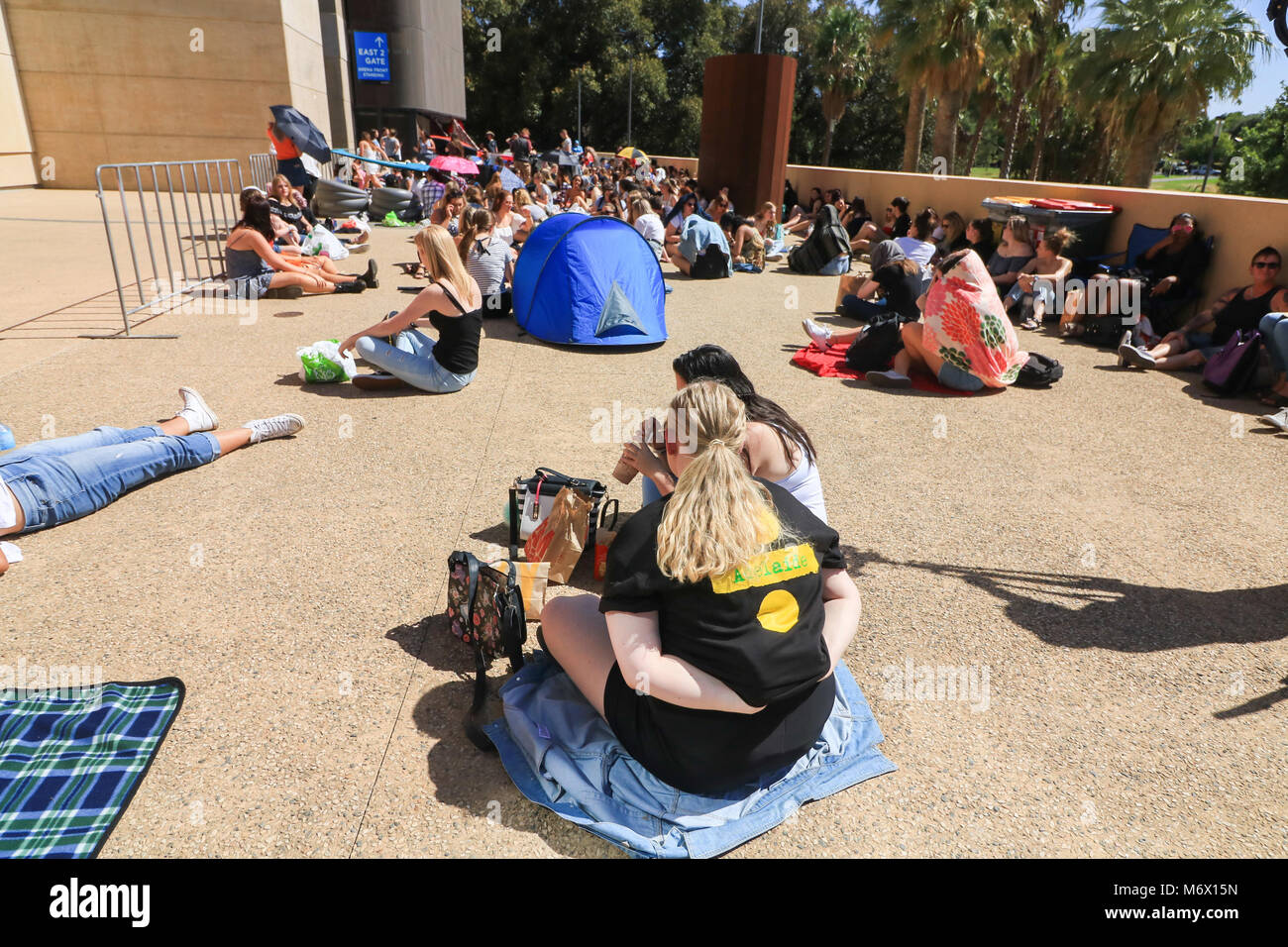 Ed sheeran fans hi-res stock photography and images - Alamy