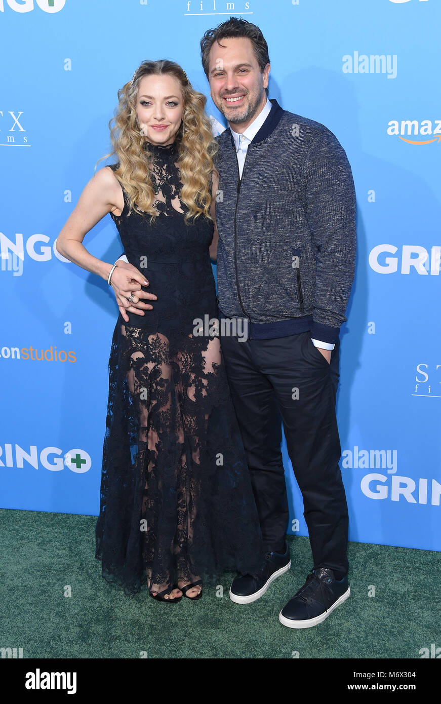 Thomas sadoski and amanda seyfried High Resolution Stock Photography ...