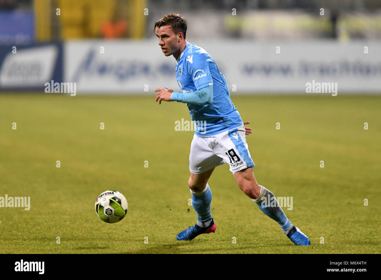 Muenchen, Deutschland. 06th Mar, 2018. Nico KARGER (TSV Munich 1860 ...