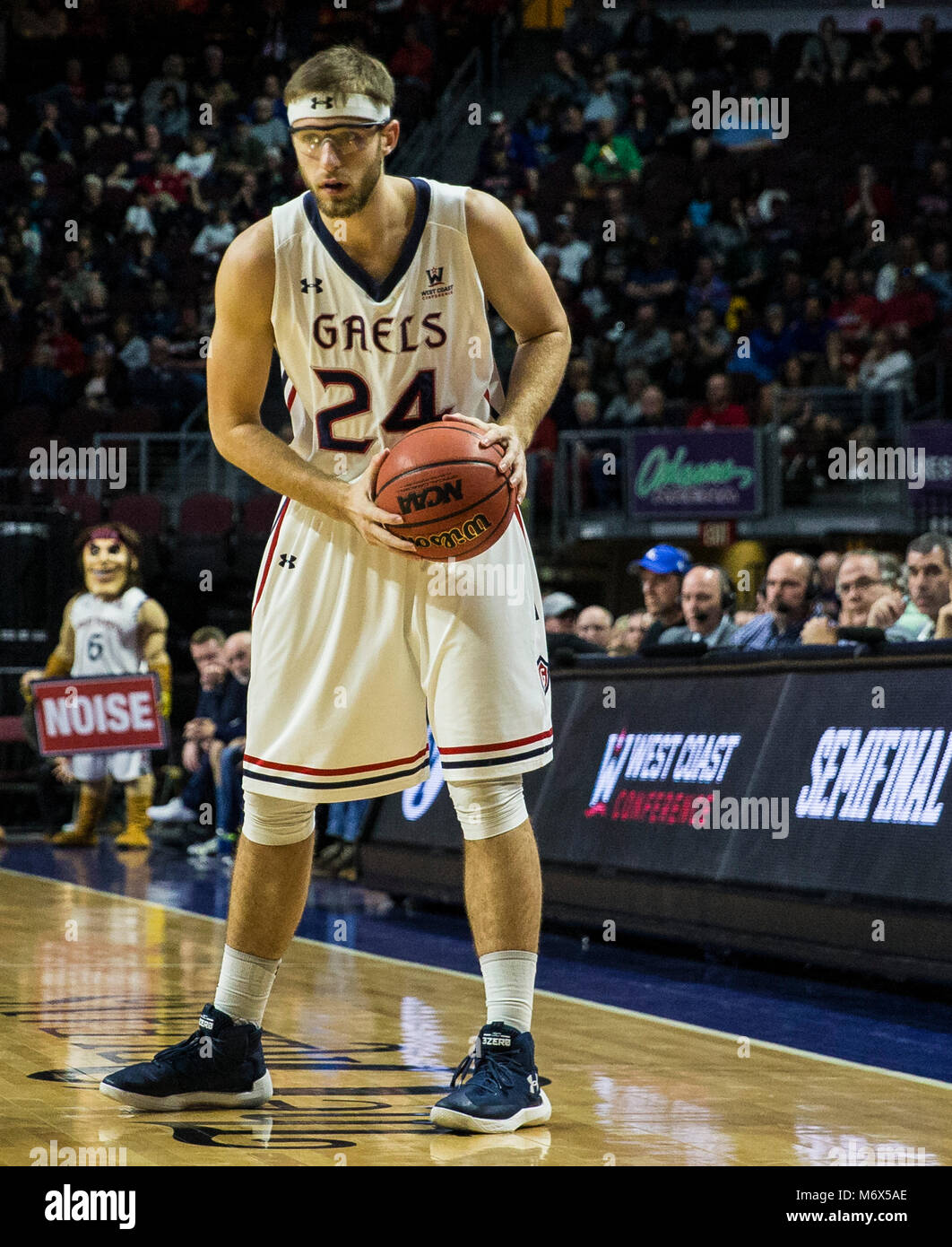 Mar 05, 2018 Las Vegas, NV, U.S.A. St. Mary's forward Calvin Hermanson ...
