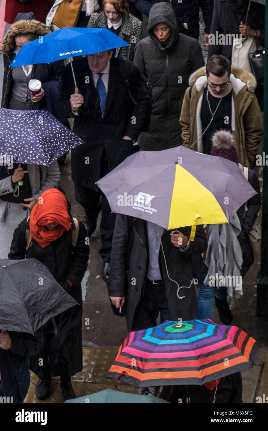 Depressing office london hi-res stock photography and images - Alamy